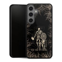 DeinDesign Galaxy S25 Handy Gallery Case Handyh&uuml;lle 9H Geh&auml;rtetes Glas R&uuml;ckseite H&uuml;lle Wikinger Vikings Tv Show Designs Gallery Case