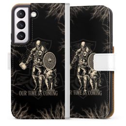 DeinDesign Galaxy S22 Handy Klapph&uuml;lle Handyh&uuml;lle aus Kunst Leder wei&szlig; Flip Case Tv Show Designs Wikinger Vikings Sideflip mit Lasche