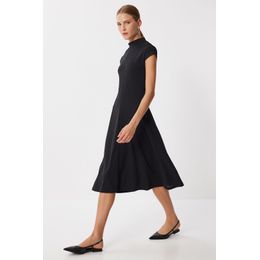 A-Linien-Midikleid mit halbem Rollkragen