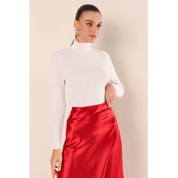 Taillierter Stehkragen-Ripp-Pullover