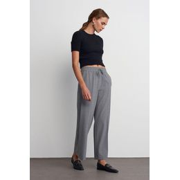 Weite Crepe-Hosen mit Kordelzugbund
