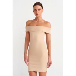 K&ouml;rperbetontes Mini-Kleid mit schulterfreiem Ausschnitt