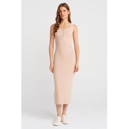 Ripp-midi-Kleid mit Kn&ouml;pfen