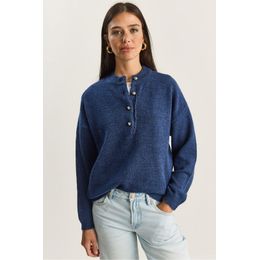 Knopfkragen Strickpullover