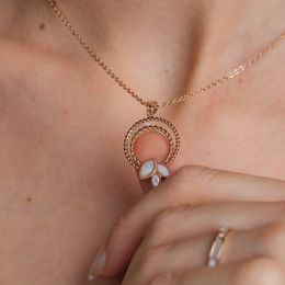 Holzkern Halsketten Damen Ros&eacute; und Wei&szlig;es Perlmutt