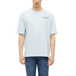 Kurzarmshirt s.Oliver, Jungen, Gr. L, light blau, Single Jersey, Obermaterial: 83% Baumwolle, 13% Polyester, 4% Elasthan, bedruckt, normal h&uuml;ftbedeckend, Rundhals, abgesteppte Kante, Shirts, Sommershirt mit kleinem Print