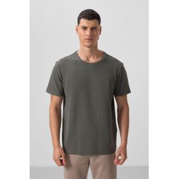 Herren T-Shirt mit regul&auml;rer Passform und Rundhalsausschnitt
