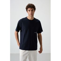 &Uuml;bergr&ouml;&szlig;e Bedrucktes Rundhals-T-Shirt