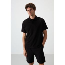&Uuml;bergr&ouml;&szlig;en-Polokragenshirt