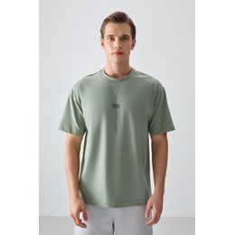 &Uuml;bergr&ouml;&szlig;e Bedrucktes Rundhals-T-Shirt