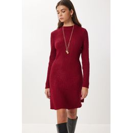 Geripptes A-Linien Strick-Minikleid