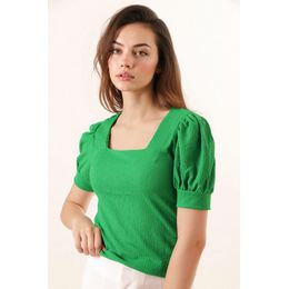 Slim Fit Quadratkragenbluse