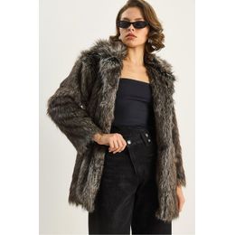 Faux-Fur-Mantel