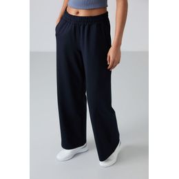 Weite Jogginghose zum Hineinschl&uuml;pfen