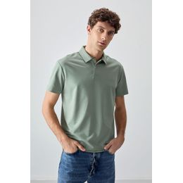 &Uuml;bergro&szlig;es Polo-Kragen T-Shirt