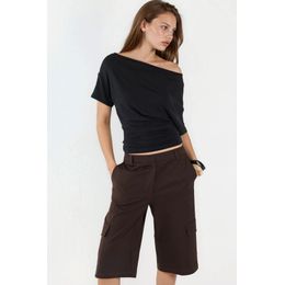Asymmetrisches Halsweiches Viskose-Strickoberteil