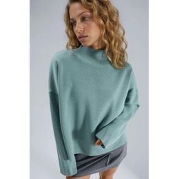 &Uuml;bergro&szlig;er gerippter Rollkragenpullover