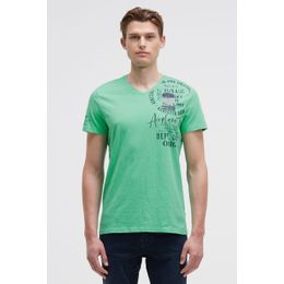 V-Shirt CAMP DAVID, Jungen, Gr. M, gr&uuml;n (flight gr&uuml;n), Single Jersey, Material: 100% Baumwolle, bedruckt, regular fit normal, V-Ausschnitt, eingesetzt gerader Abschluss, Shirts, mit maskulinem V-Ausschnitt