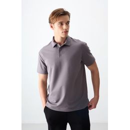 Oversized Polo-Kragen T-Shirt