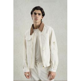 Kollardetaillierte saisonale Jacke mit Taschen