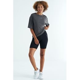 &Uuml;bergro&szlig;es Rundhals-T-Shirt