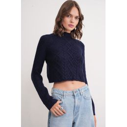 Rippstrick-Pullover mit Argyle-Muster und halbem Stehkragen