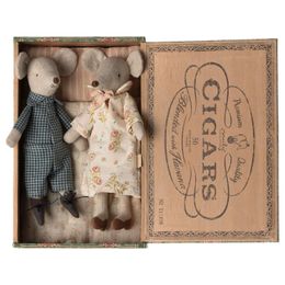 Maileg Pl&uuml;schtier, Kuscheltier, Stofftier - Oma und Opa M&auml;use in Box