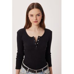 Slim Fit U-Hals Langarmbluse