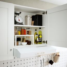 IKEA KNOXHULT Wandschrank mit T&uuml;r