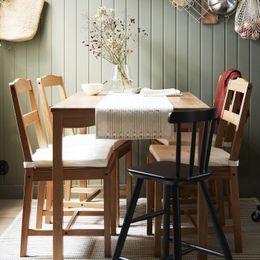 IKEA H&Auml;GERN&Auml;S Tisch und 4 St&uuml;hle