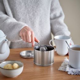 IKEA BETTHAJ Dose mit Deckel
