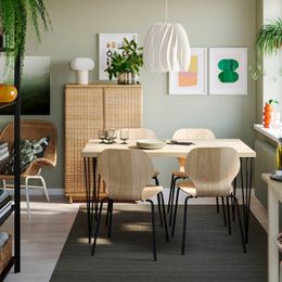 IKEA SK&Aring;LSTA Tisch und 4 St&uuml;hle