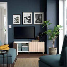 IKEA BEST&Aring; TV-Bank mit T&uuml;ren