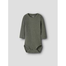 Langarmbody name it "NBNKAB LS BODY NOOS", Jungen, Gr. 50, N-Gr, gr&uuml;n (dusty olive detail:melange), Jersey, Obermaterial: 57% Baumwolle, 38% Modal, 5% Elasthan, meliert, Rundhals, Bodys, Baumwollmischung, Jersey Rippware