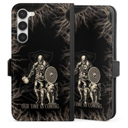 DeinDesign Galaxy S23+ Handy Klapph&uuml;lle Handyh&uuml;lle aus Kunst Leder schwarz Flip Case Tv Show Designs Wikinger Vikings Sideflip mit Lasche