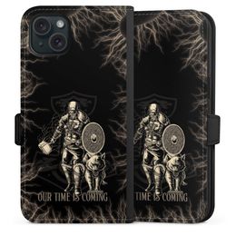 DeinDesign iPhone 15 Plus Handy Klapph&uuml;lle Handyh&uuml;lle aus Kunst Leder schwarz Flip Case Wikinger Vikings Tv Show Designs Sideflip mit Lasche