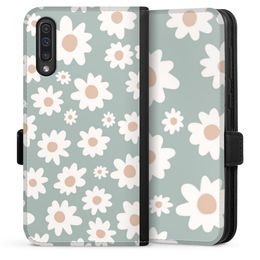 DeinDesign Galaxy A50 Handy Klapph&uuml;lle Handyh&uuml;lle aus Kunst Leder schwarz Flip Case Daisy Muster Flowers Sideflip mit Lasche
