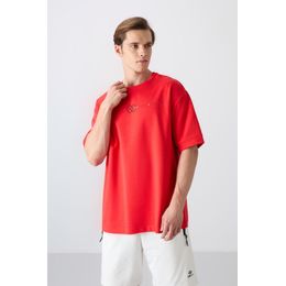 &Uuml;bergr&ouml;&szlig;e Bedrucktes Rundhals-T-Shirt