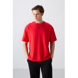 &Uuml;bergr&ouml;&szlig;e Bedrucktes Rundhals-T-Shirt