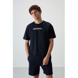 &Uuml;bergr&ouml;&szlig;e Bedrucktes Rundhals-T-Shirt