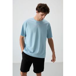 &Uuml;bergr&ouml;&szlig;e Bedrucktes Rundhals-T-Shirt