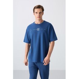 &Uuml;bergr&ouml;&szlig;e Bedrucktes Rundhals-T-Shirt