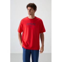 &Uuml;bergr&ouml;&szlig;e Bedrucktes Rundhals-T-Shirt