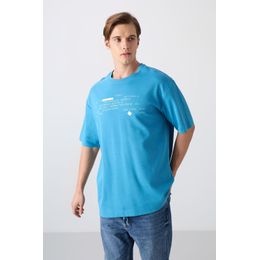 &Uuml;bergr&ouml;&szlig;e Bedrucktes Rundhals-T-Shirt