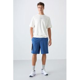 Herren Cargo-Shorts mit weitem Bein