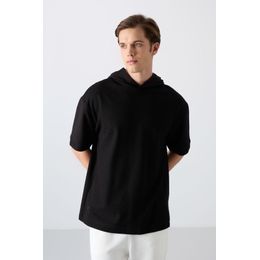 &Uuml;bergro&szlig;es Kapuzen-T-Shirt mit kurzen &Auml;rmeln