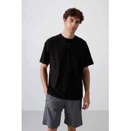 &Uuml;bergr&ouml;&szlig;e Bedrucktes Rundhals-T-Shirt
