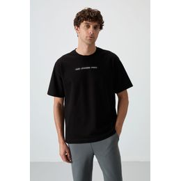 &Uuml;bergr&ouml;&szlig;e Bedrucktes Rundhals-T-Shirt