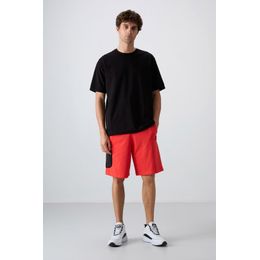 Herren Cargo Shorts mit weitem Bein
