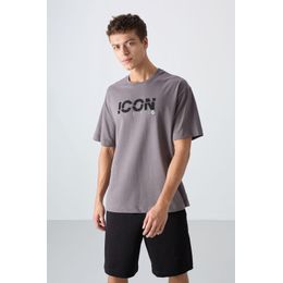 &Uuml;bergro&szlig;es Logo-Print Rundhals-T-Shirt